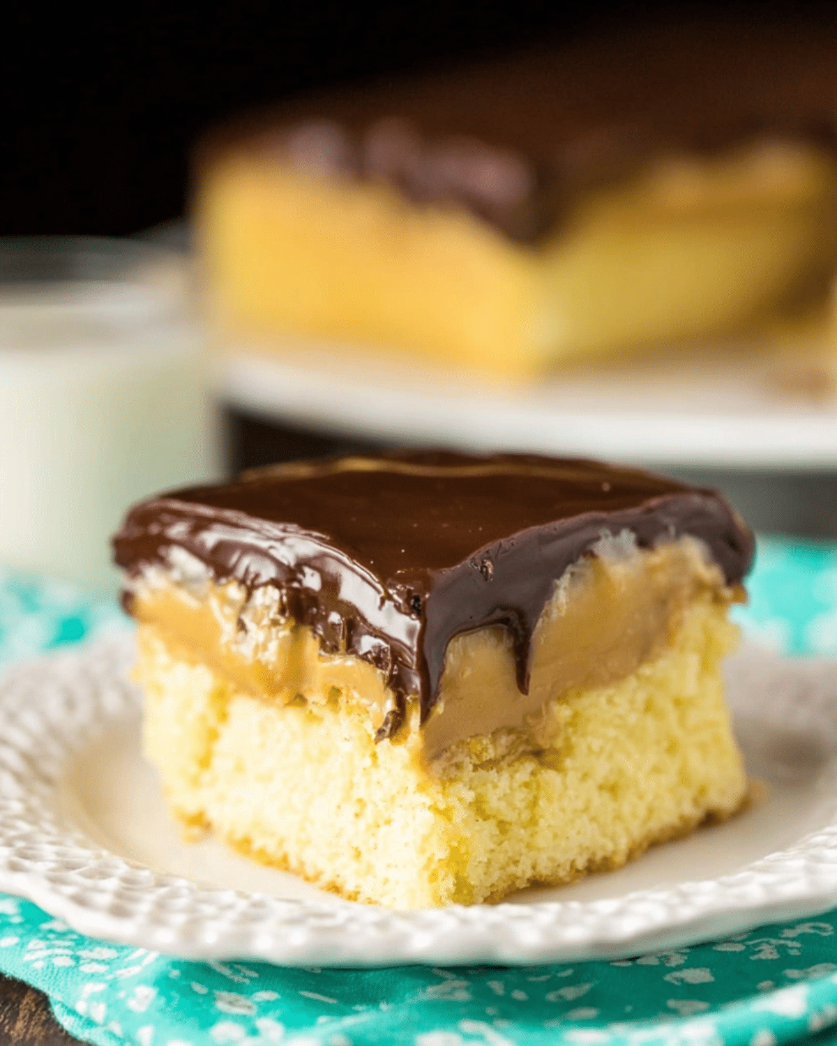 Boston Cream Poke Cake – The Best Easy One-Pan Dessert