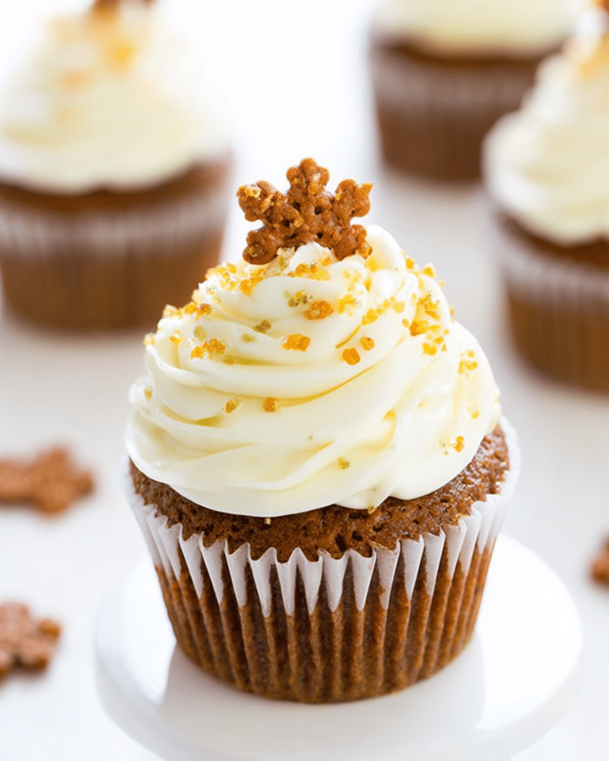 Gingerbread Latte Cupcakes – The Best Holiday Dessert Idea