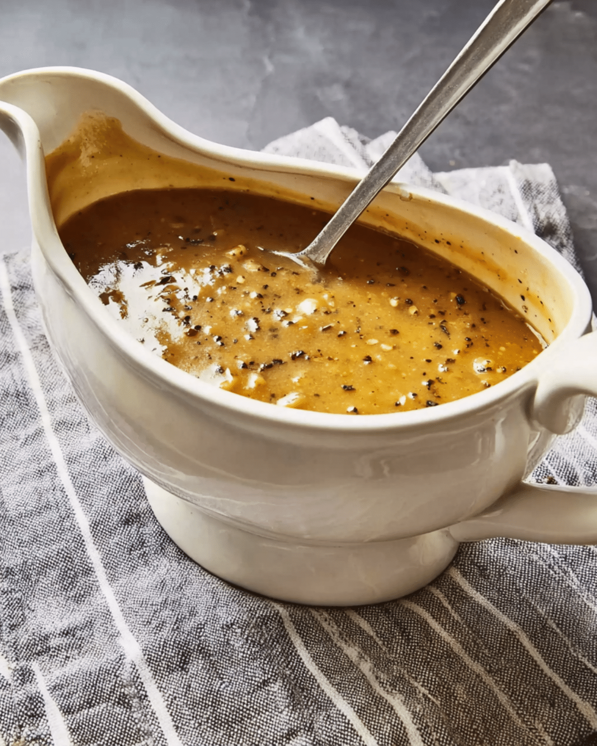 Giblet Gravy Recipe – The Best Southern Thanksgiving Gravy