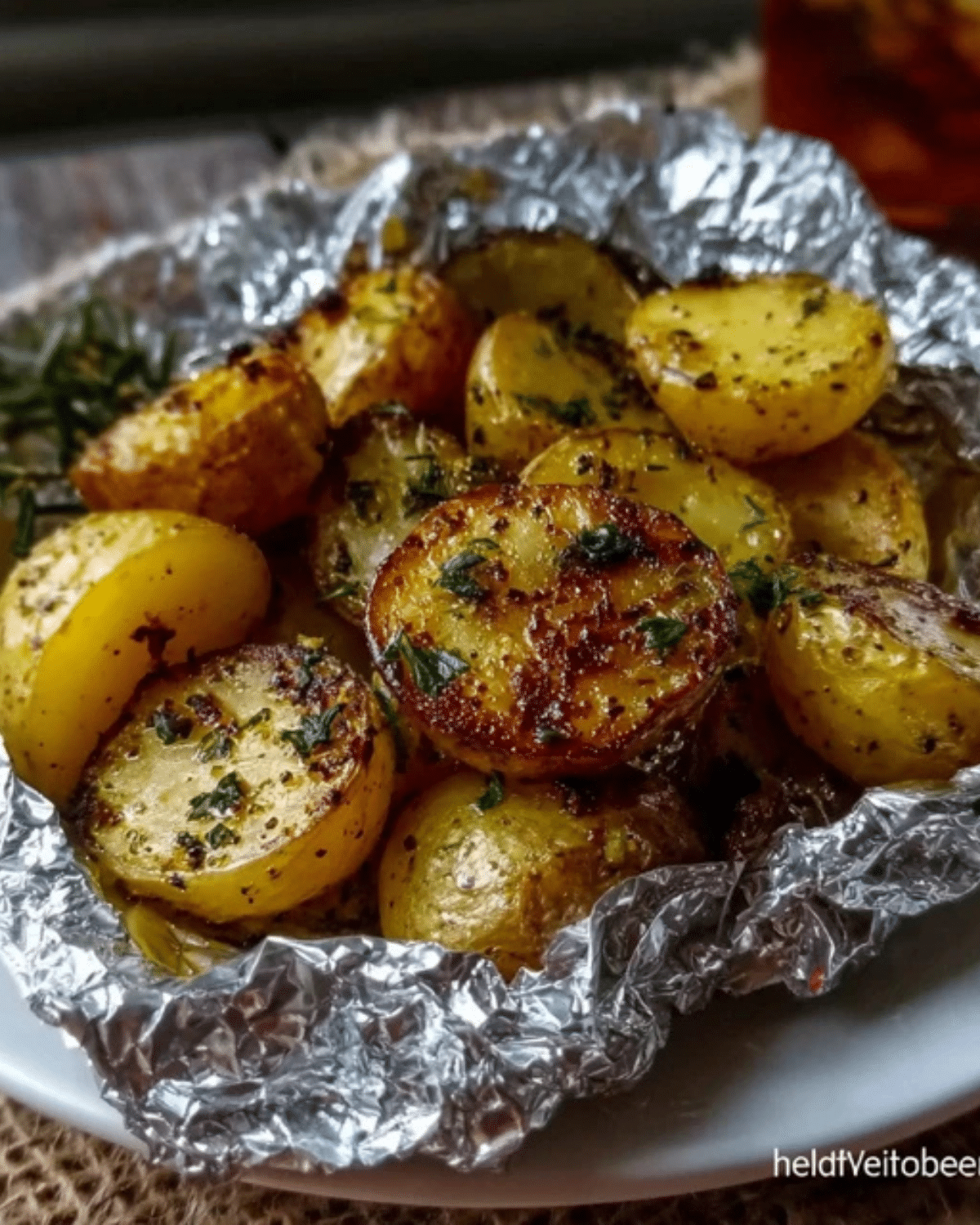 Grilled Potatoes in Foil Packets – Easy BBQ Potato Recipe